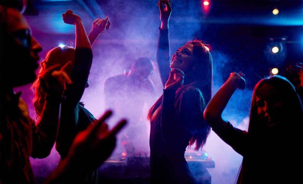 Abu Dhabi: Lifestyle, Attraction, Tourism, Interesting Facts